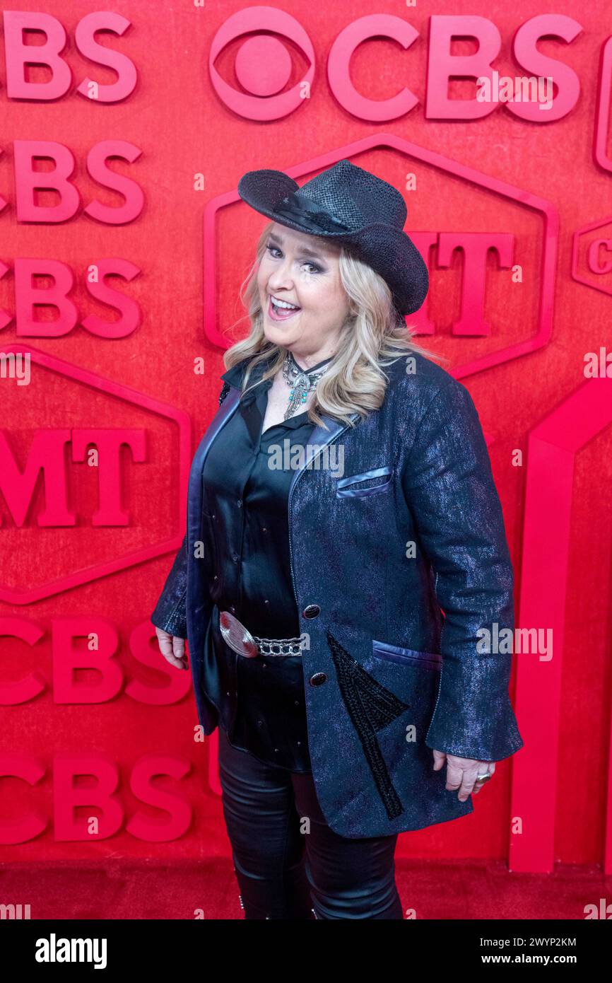 Singer MELISSA ETHRIDGE poses on the red carpet for photographs prior ...