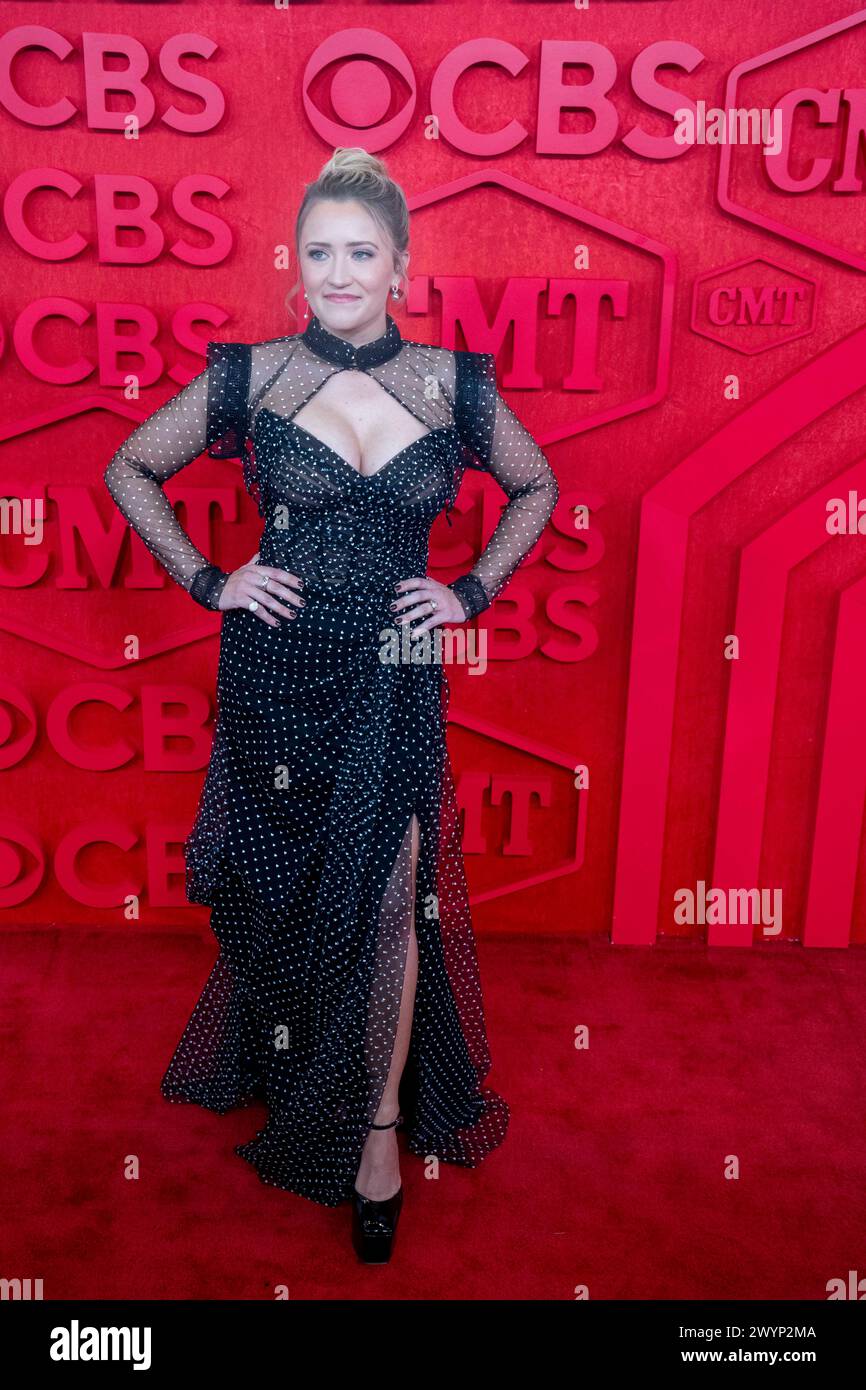 American actress EMILY OSMENT walks the red carpet and poses for ...