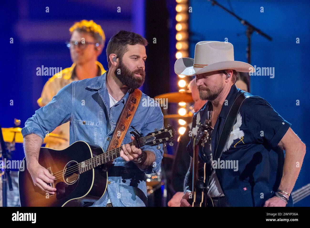 Singer wearing cowboy hat hi-res stock photography and images - Alamy