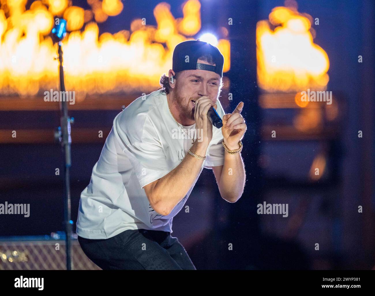 Bailey zimmerman hi-res stock photography and images - Alamy