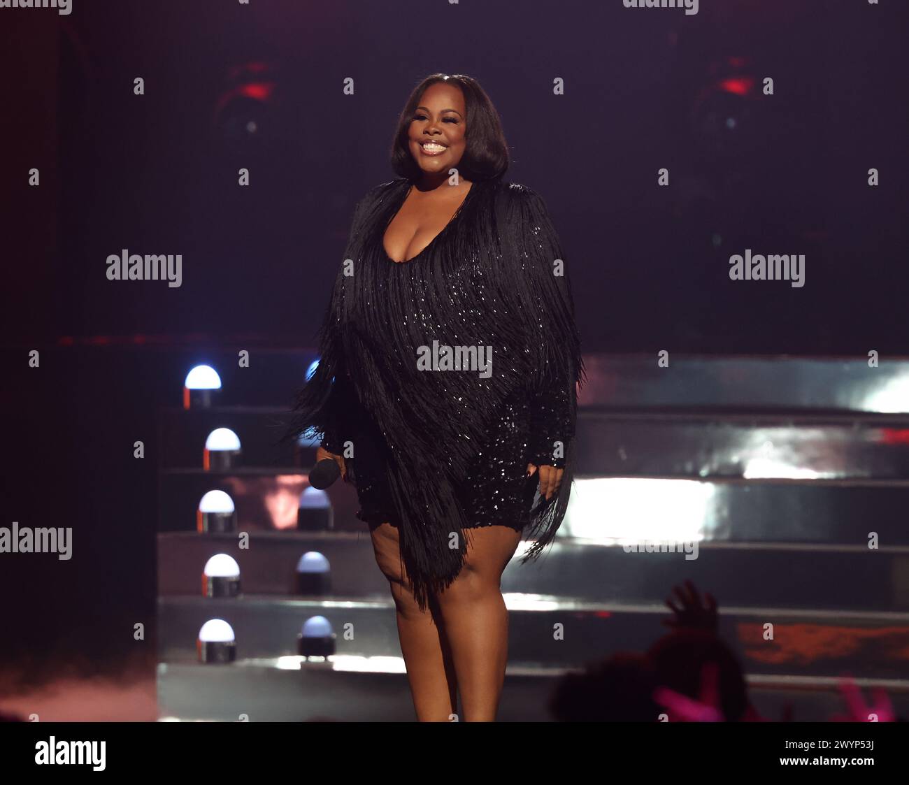 Amber riley cmt hi-res stock photography and images - Alamy