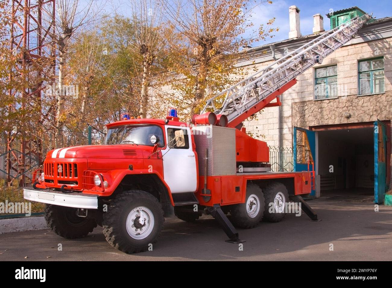 Russian firemen hi-res stock photography and images - Alamy