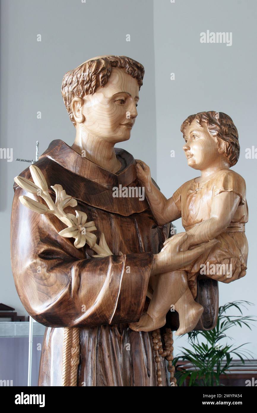 Statue of christ the good shepherd hi-res stock photography and images ...