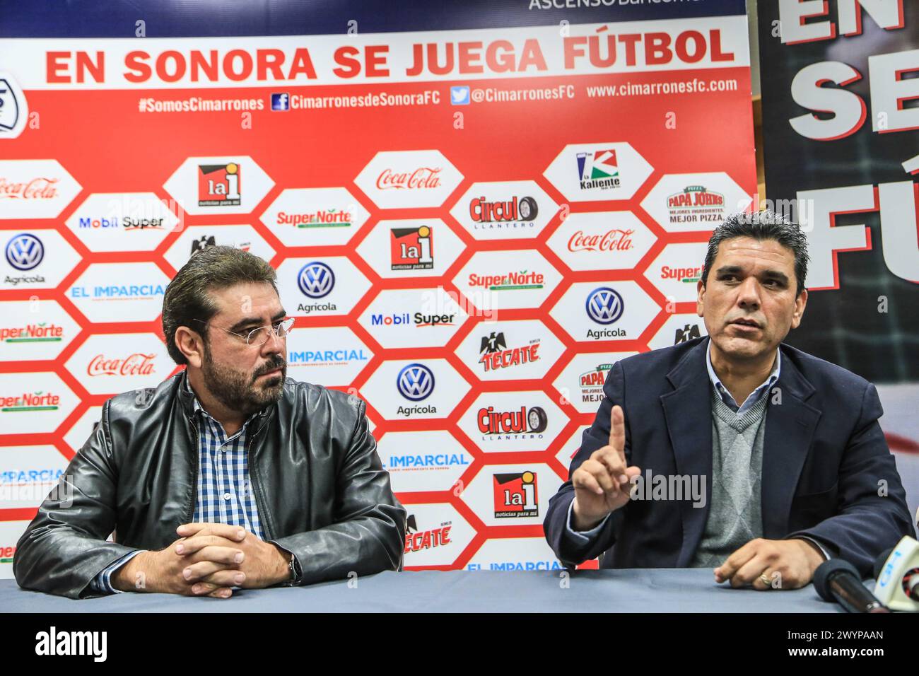 Edmundo Ruiz de la mesa directiva, Genaro Enríquez director de la ...