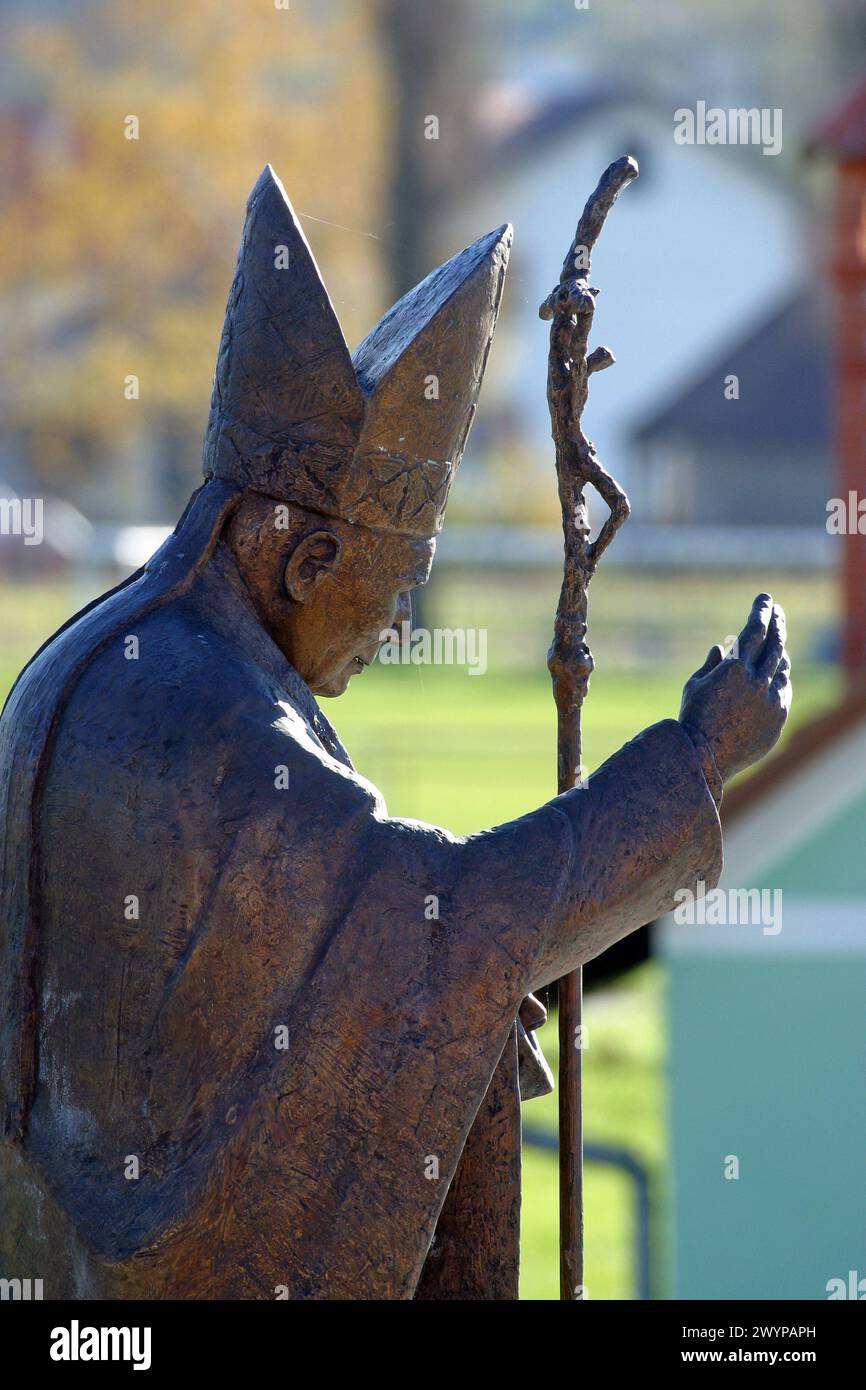 Pope John Paul II statue, Basilica Assumption of the Blessed Virgin ...