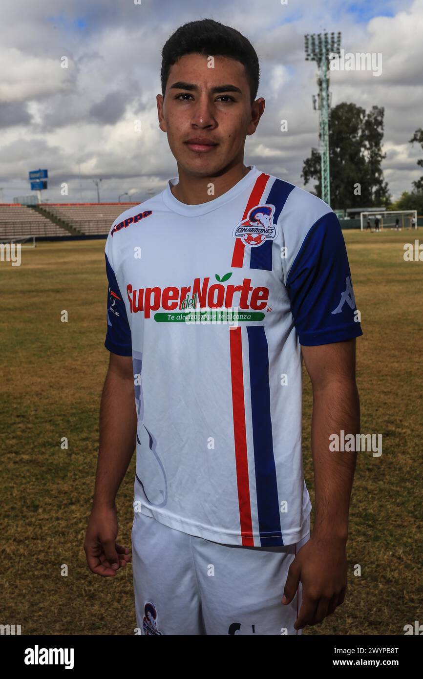 Luis Oropeza **** Cimarrones de Sonora en el estadio Héctor Espino, previo al inicio del torneo ...