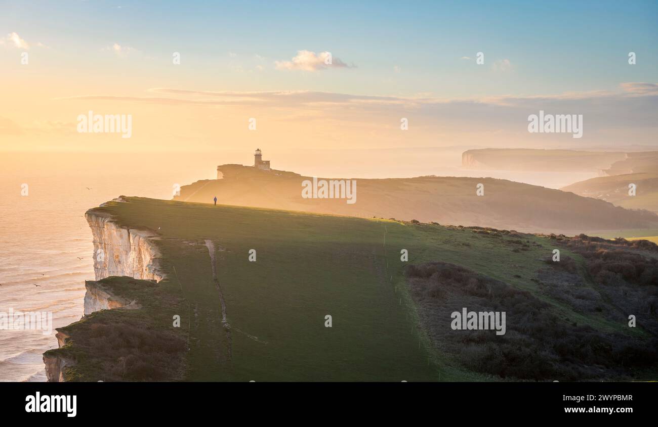 Beautiful sunset and scenery from the cliff edge of Beachy Head with ...