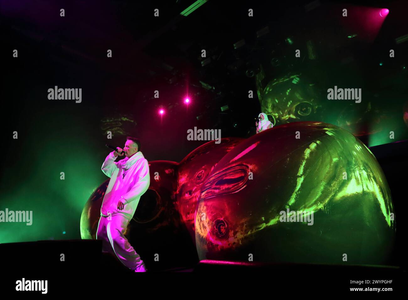 Watkin Tudor Jones alias Ninja und Anri du Toit alias Yolandi Visser ...