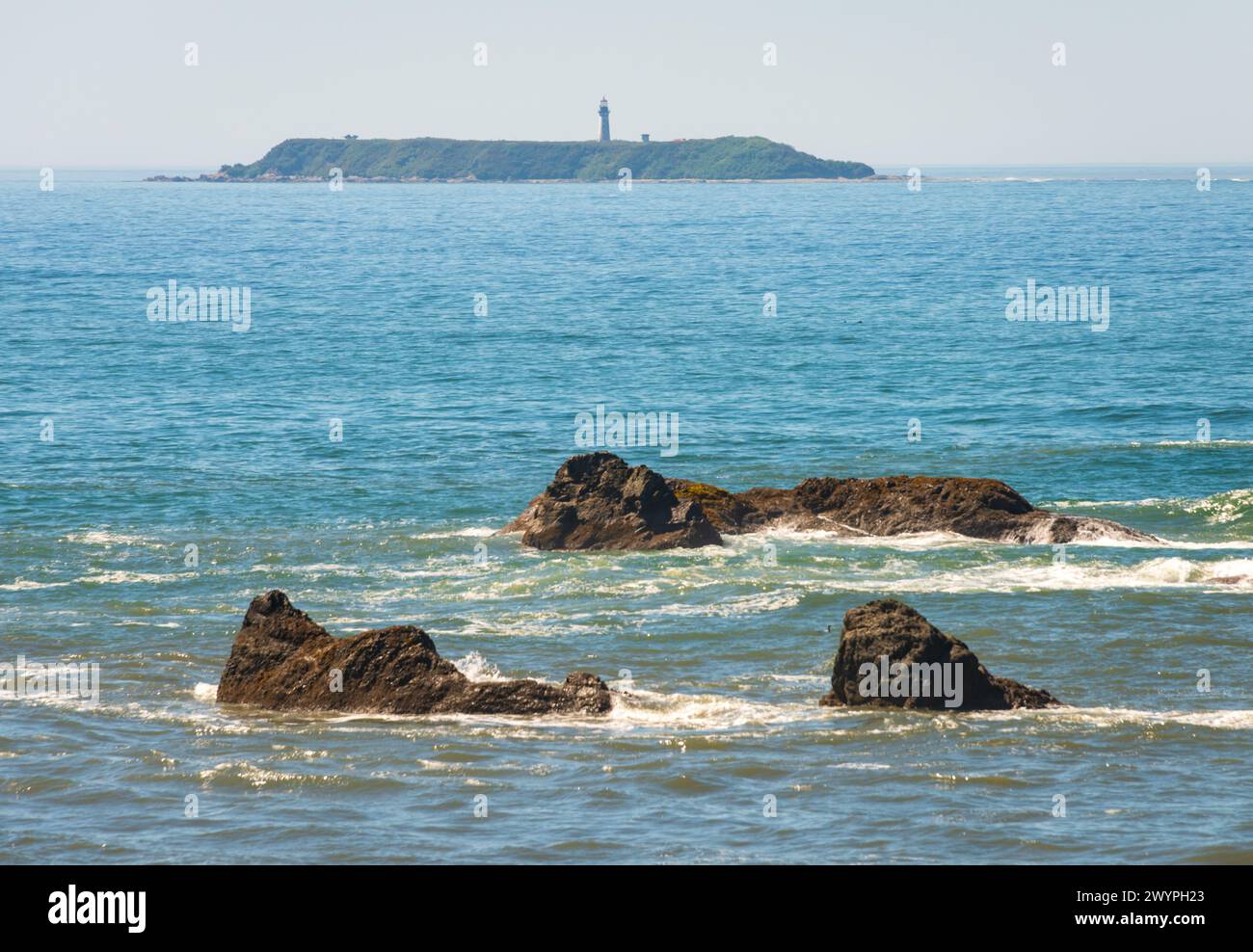Destruction Island Lighthouse At Ruby Beach In Olympic National Park ...