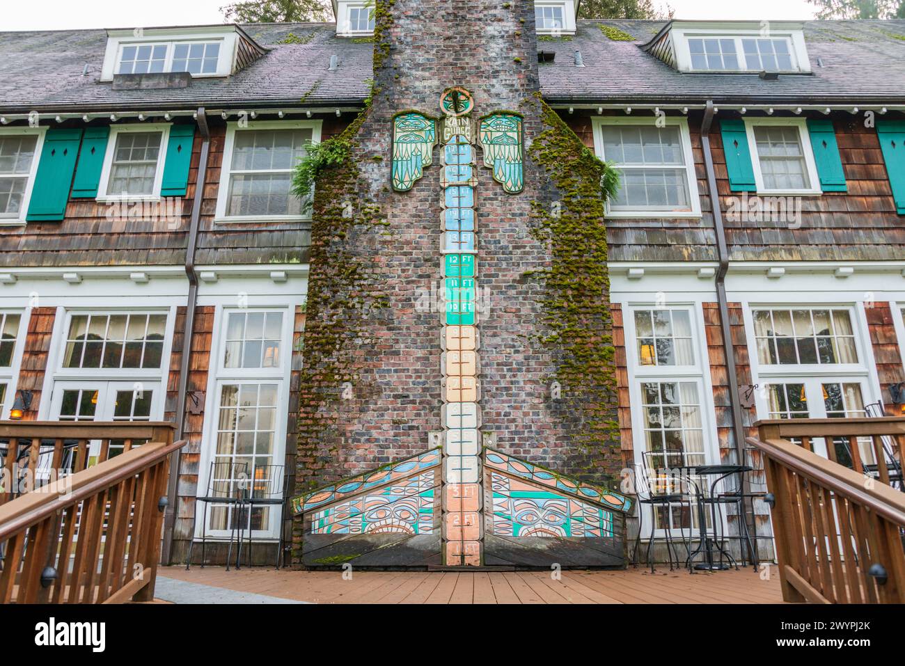 Lake Quinault Lodge at Quinault Rainforest in Olympic National Park ...