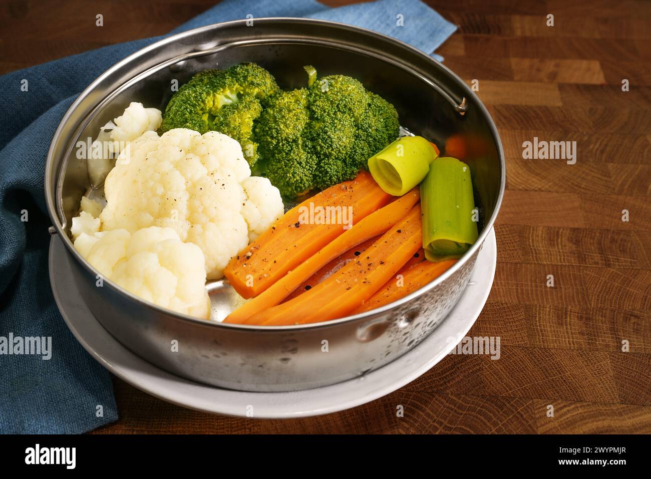 Food by cooking method hi-res stock photography and images - Alamy