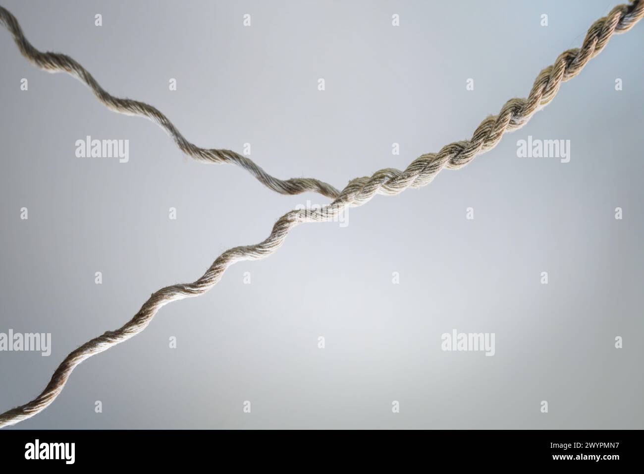 Intertwined rope hi-res stock photography and images - Alamy