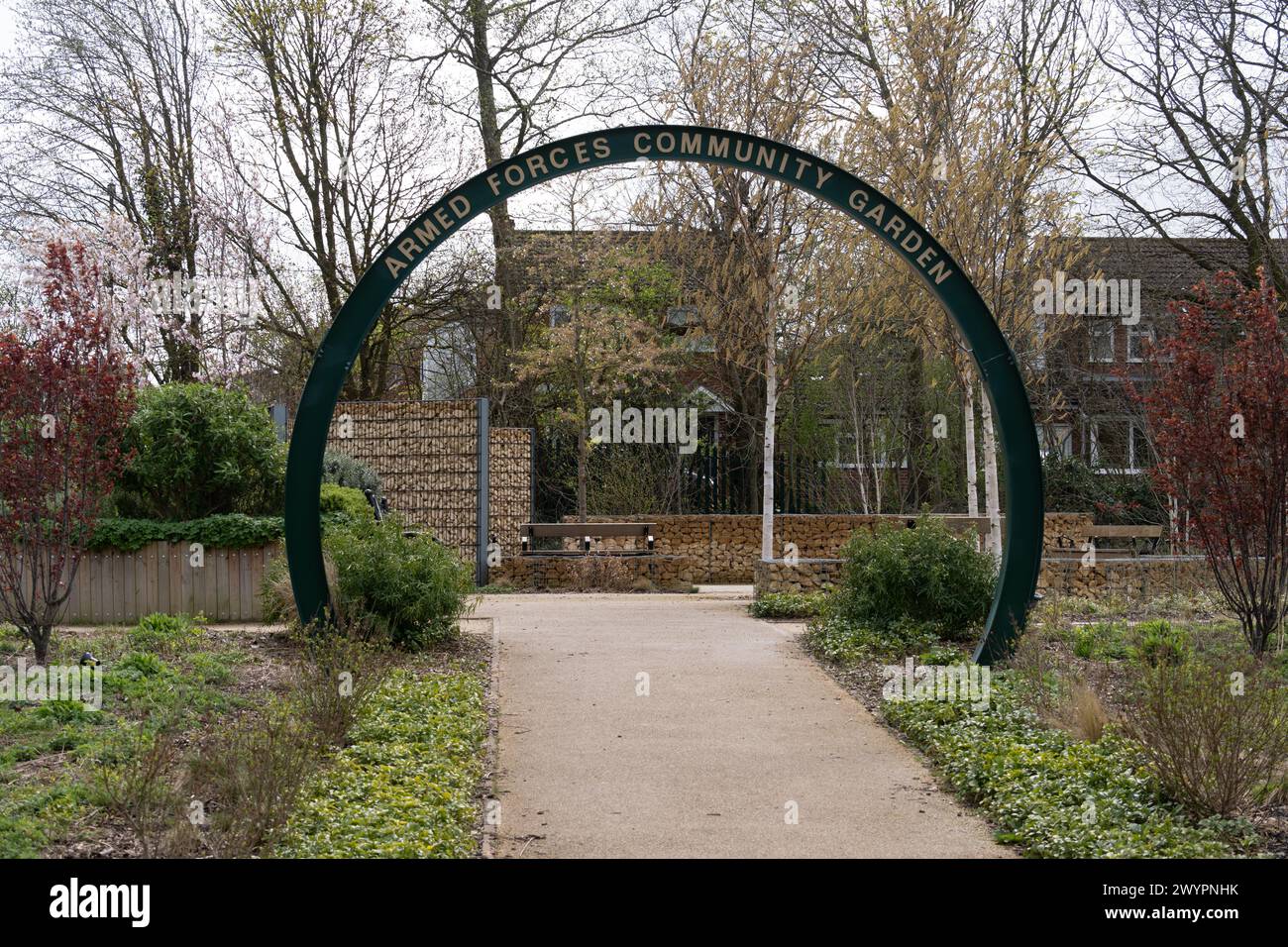 Archway garden england hi-res stock photography and images - Alamy