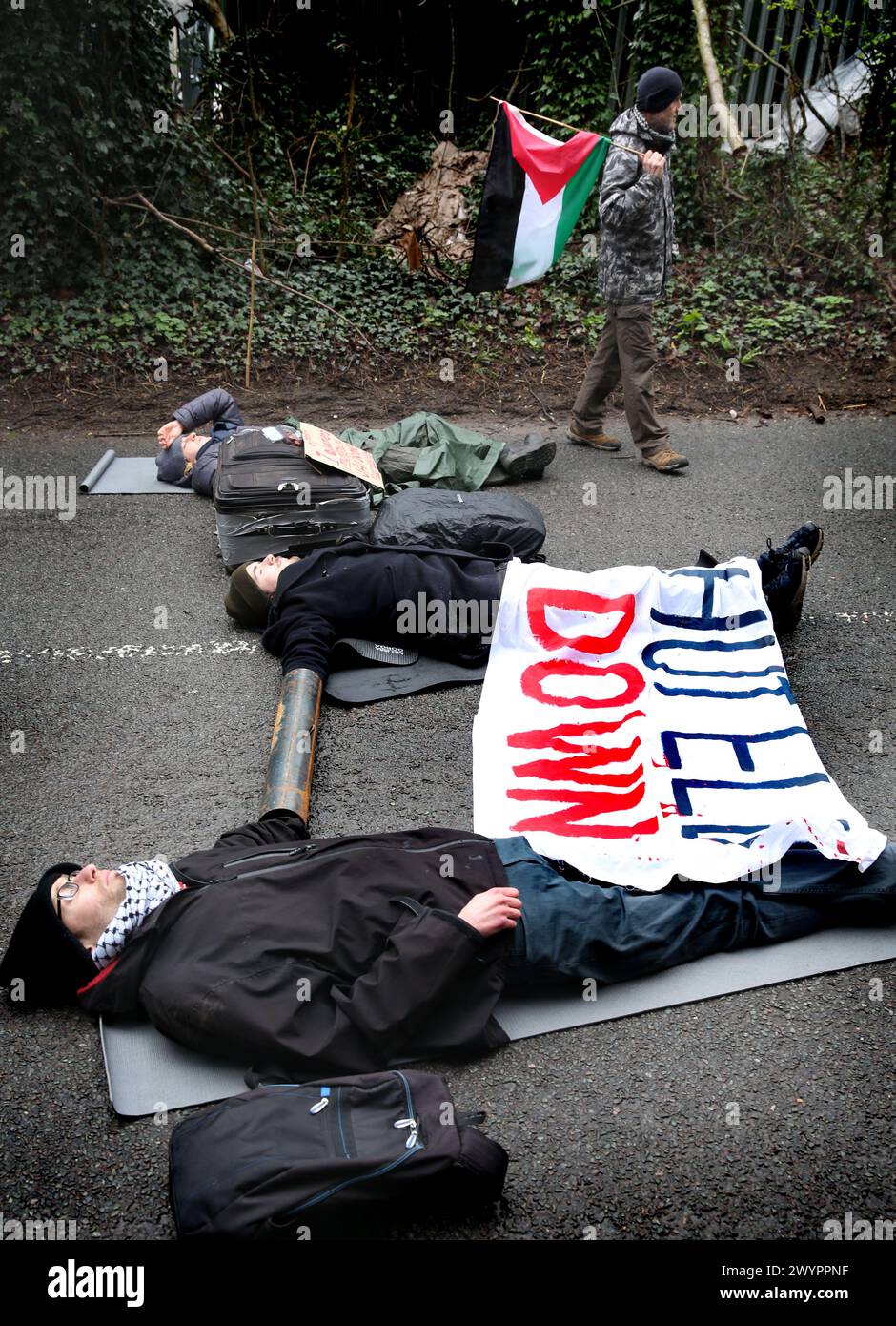 Shenstone protest hi-res stock photography and images - Alamy