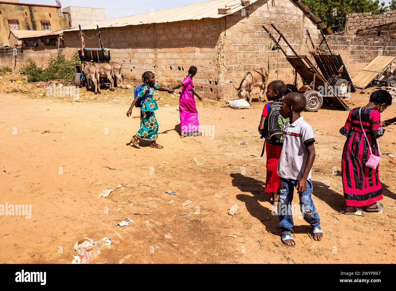 Senegal house 2021 hi-res stock photography and images - Alamy