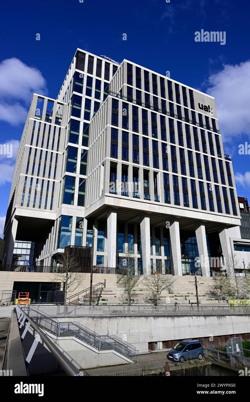 London College of Fashion, UAL, Carpenters Road, Queen Elizabeth ...