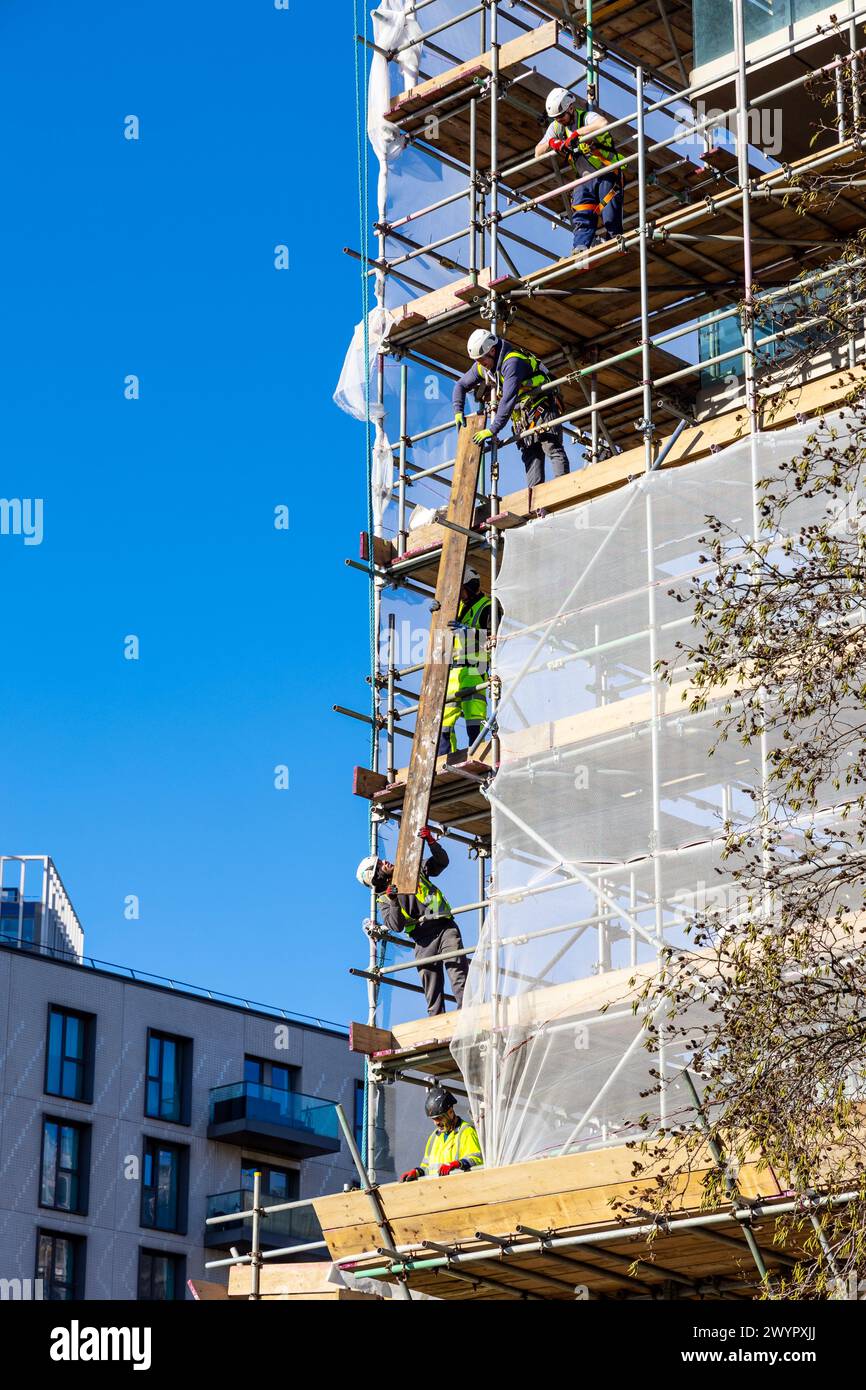 Construction workers team hi-res stock photography and images - Alamy