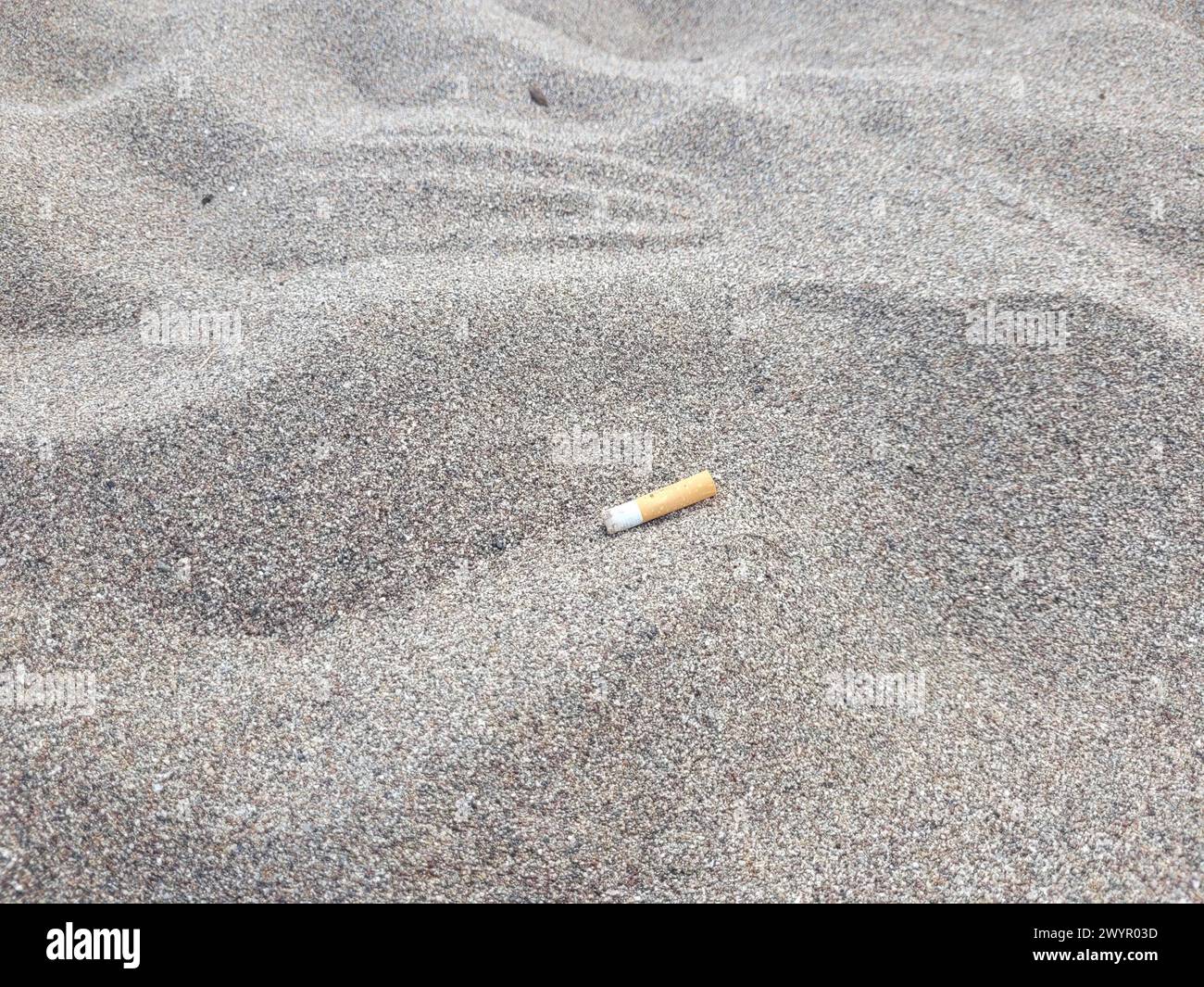 Verschmutzer Sandstrand am Beach Faliraki, Griechenland, Europa, BLF ...