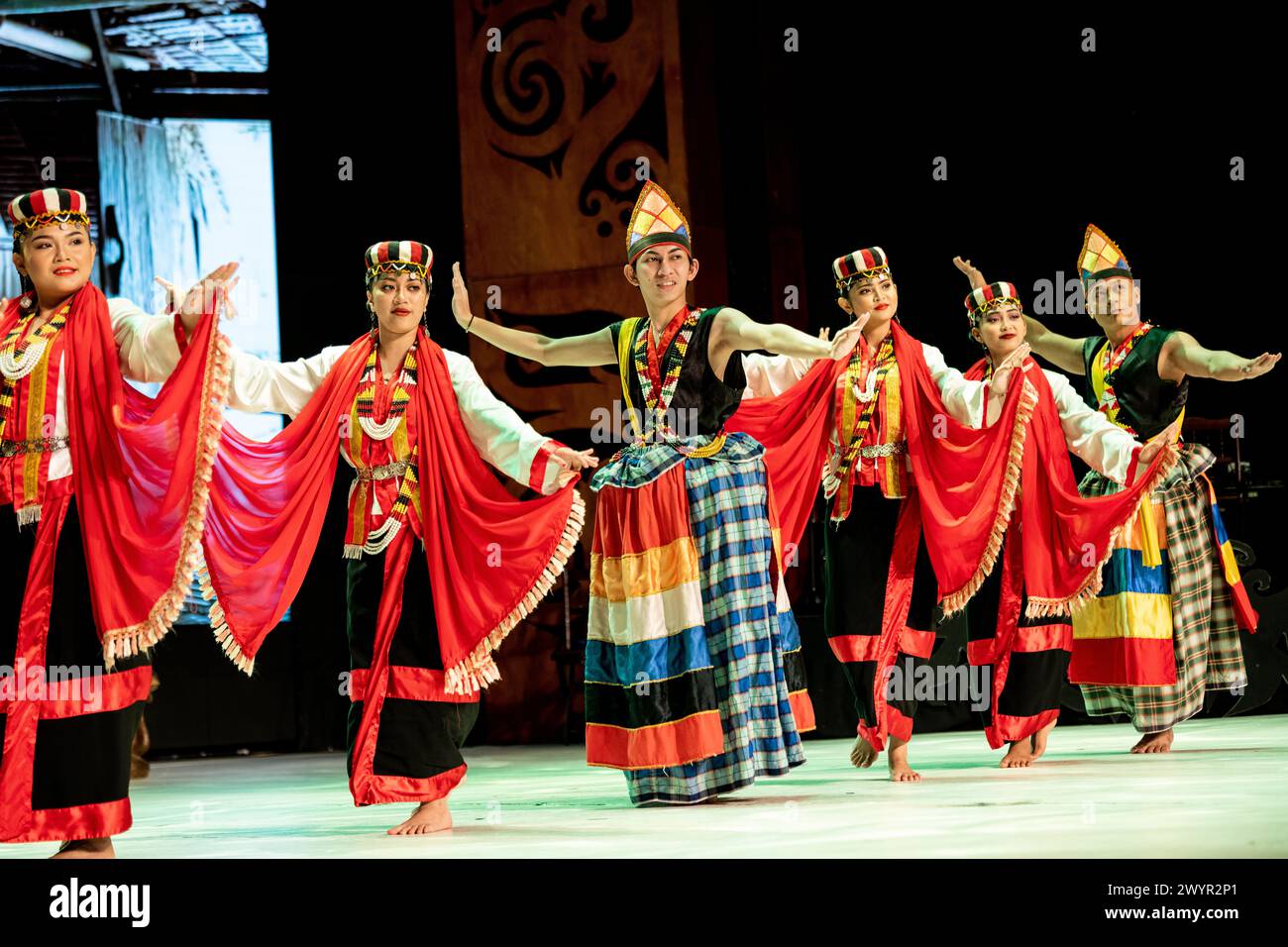 Dance Performance, Sarawak Cultural Village, Santubong, Sarawak, Borneo ...