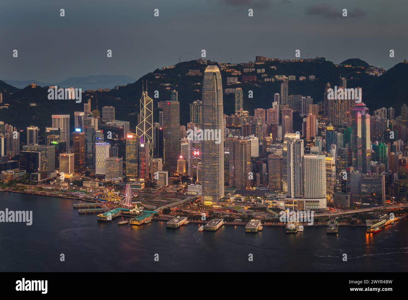 Hong king skyline hi-res stock photography and images - Alamy