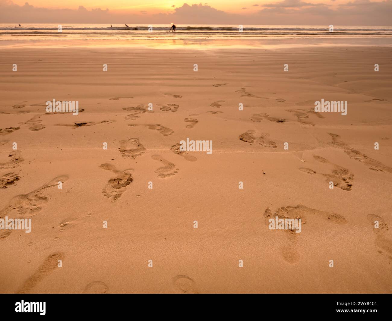 Human footprint right foot on hi-res stock photography and images - Alamy