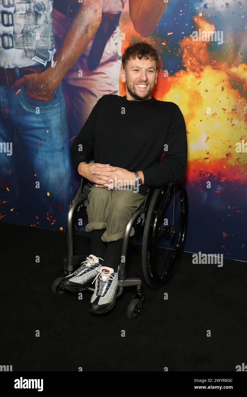 Sydney, Australia. 8th April 2024. Dylan Alcott arrives on the red ...