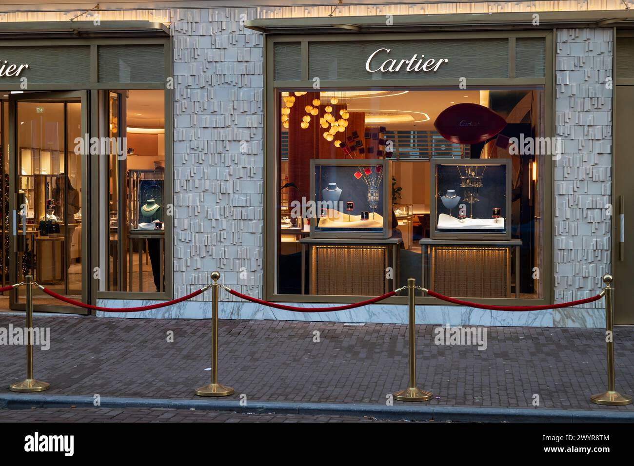 Cartier diamond jewelry collection hi-res stock photography and images ...