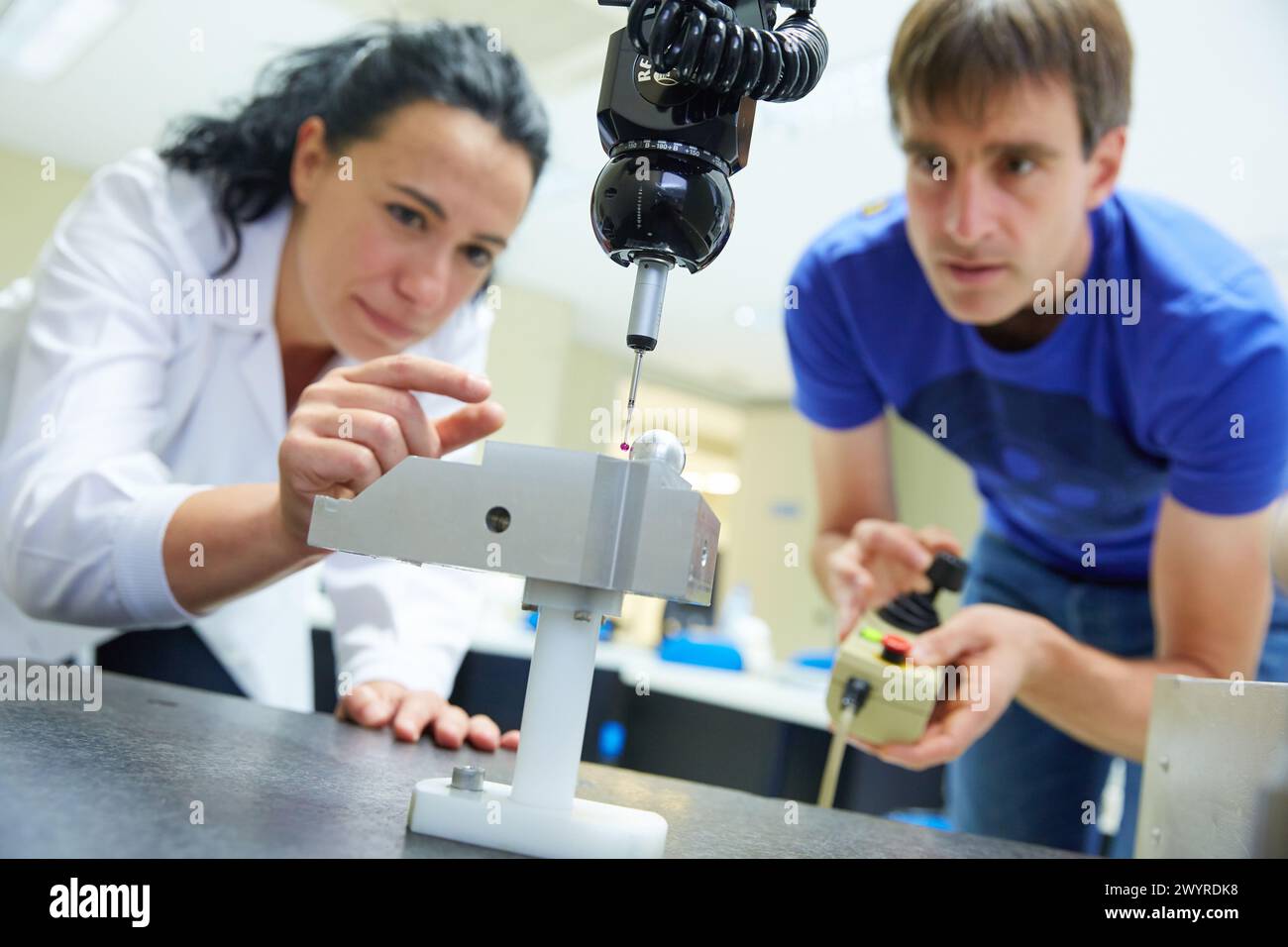 Training room. Student learning measured in three-dimensional machine ...