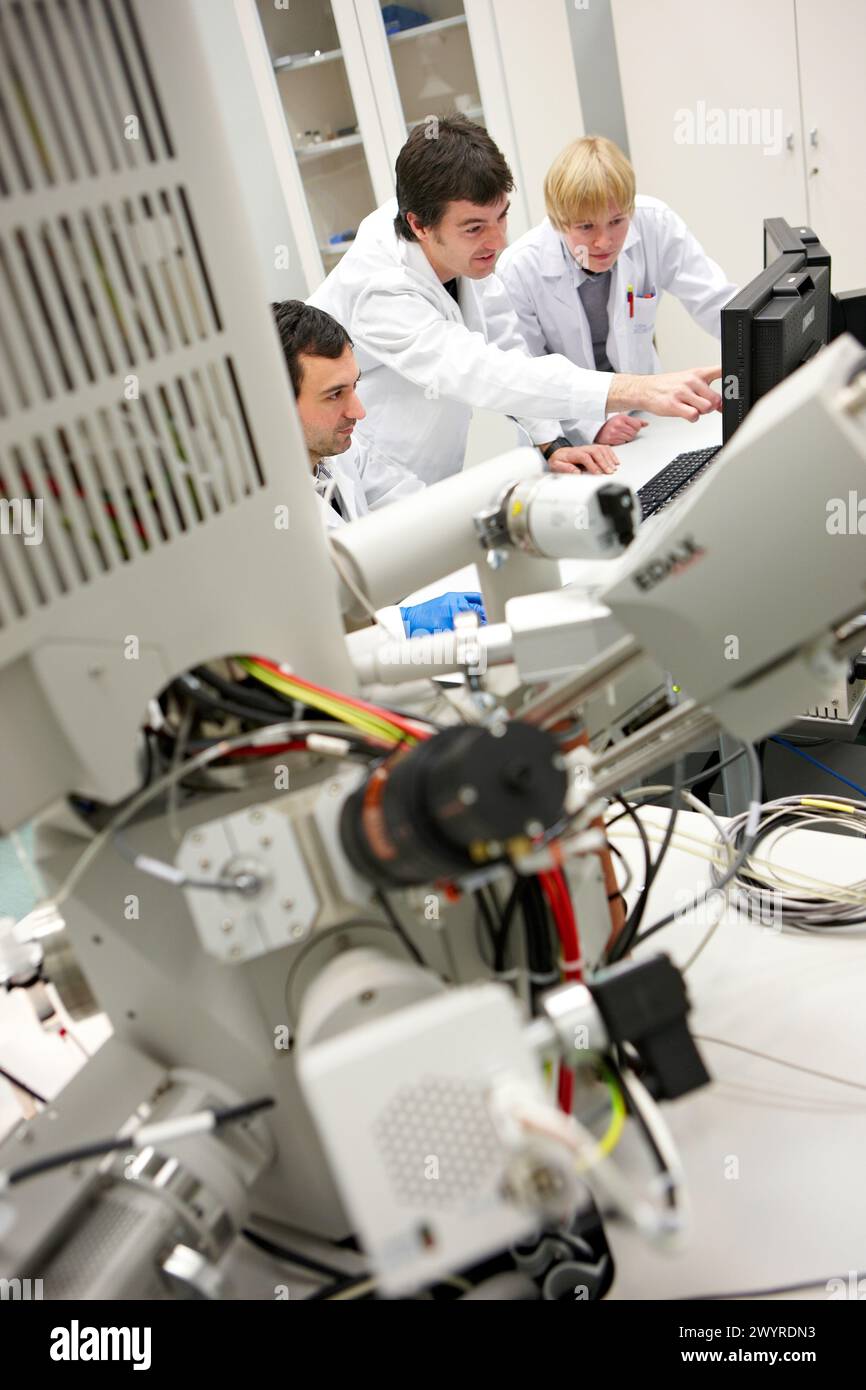 Discussing on SEM images, Analysis of nanostructures and nanodevices ...