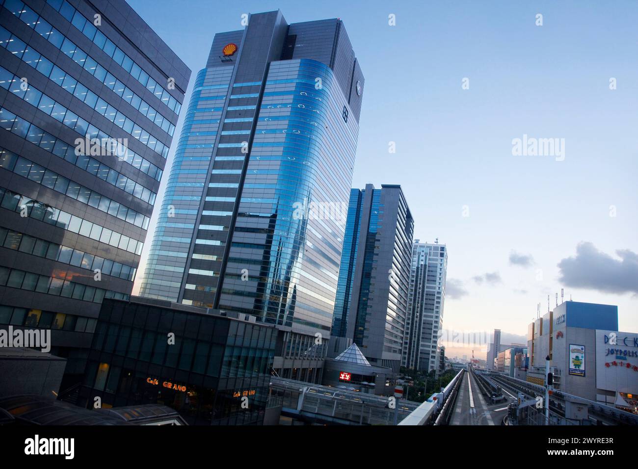 Yurikamome line, Monorail train, Tokyo, Japan Stock Photo - Alamy