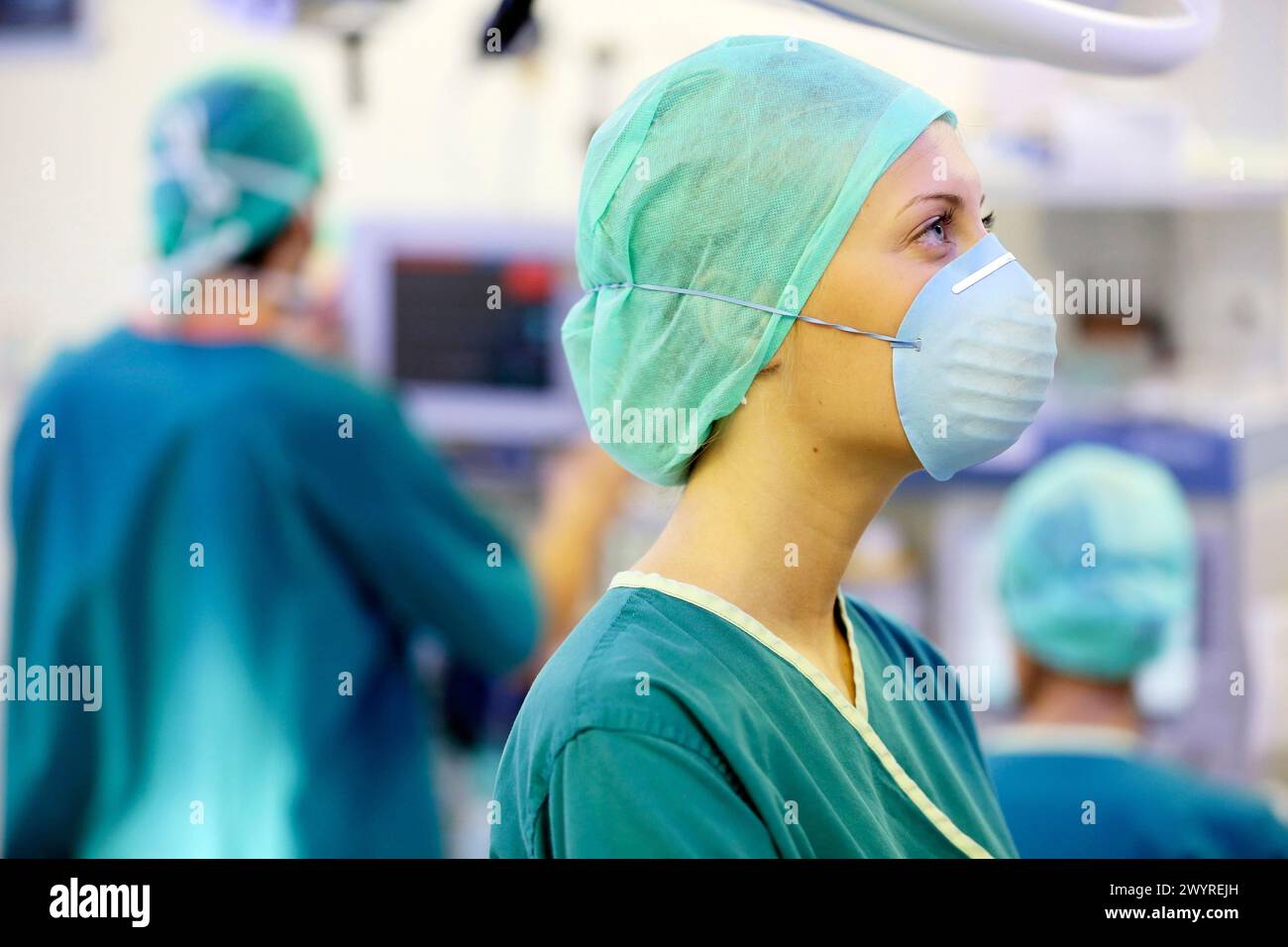 Surgeon, Surgery, Operating room, Onkologikoa Hospital, Oncology ...