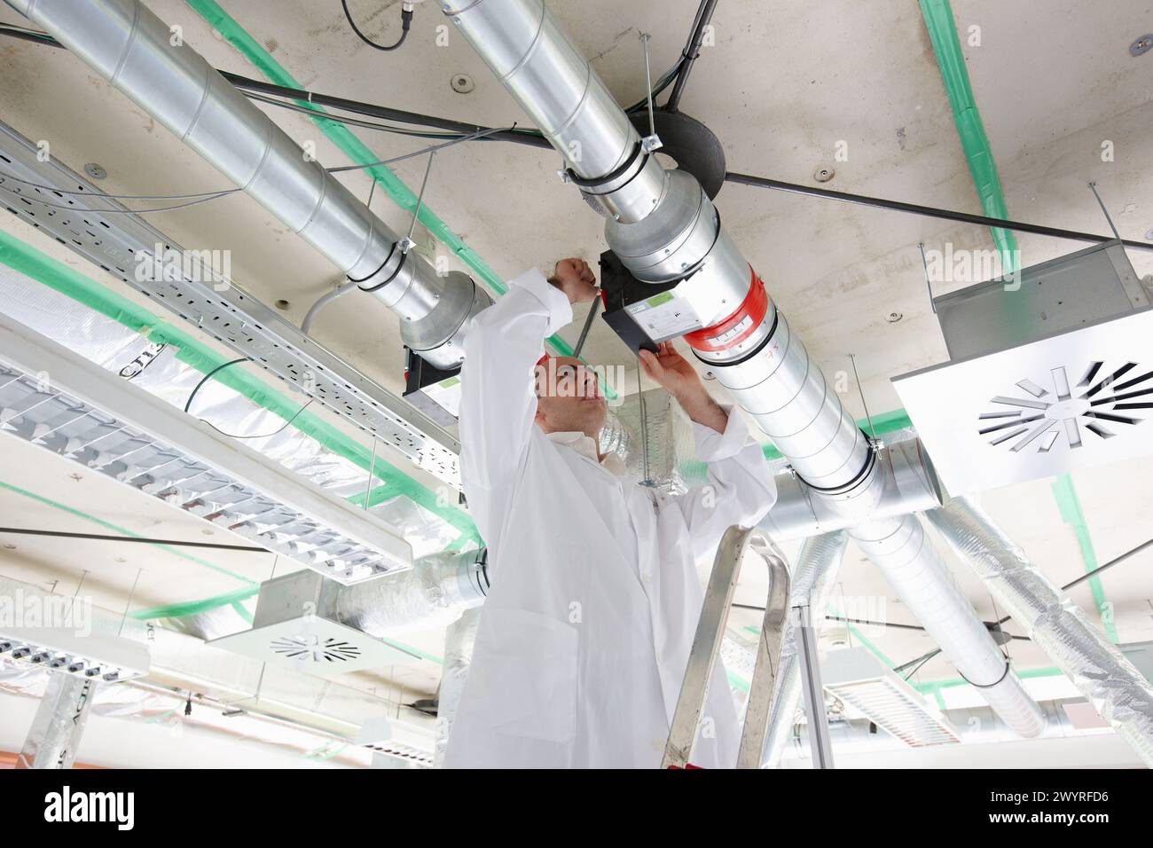 Air conditioning innovations hi-res stock photography and images - Alamy