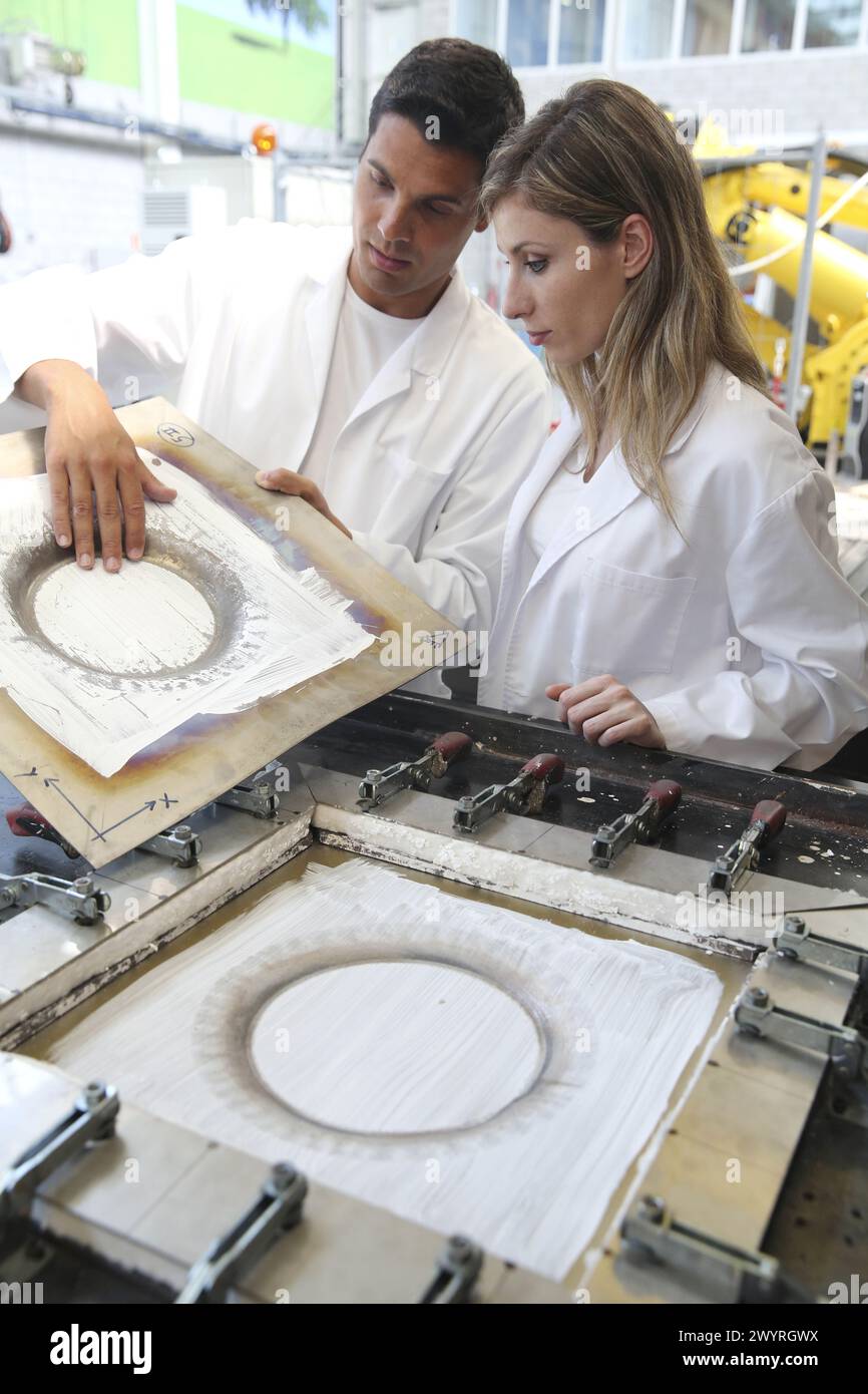 Incremental sheet hi-res stock photography and images - Alamy