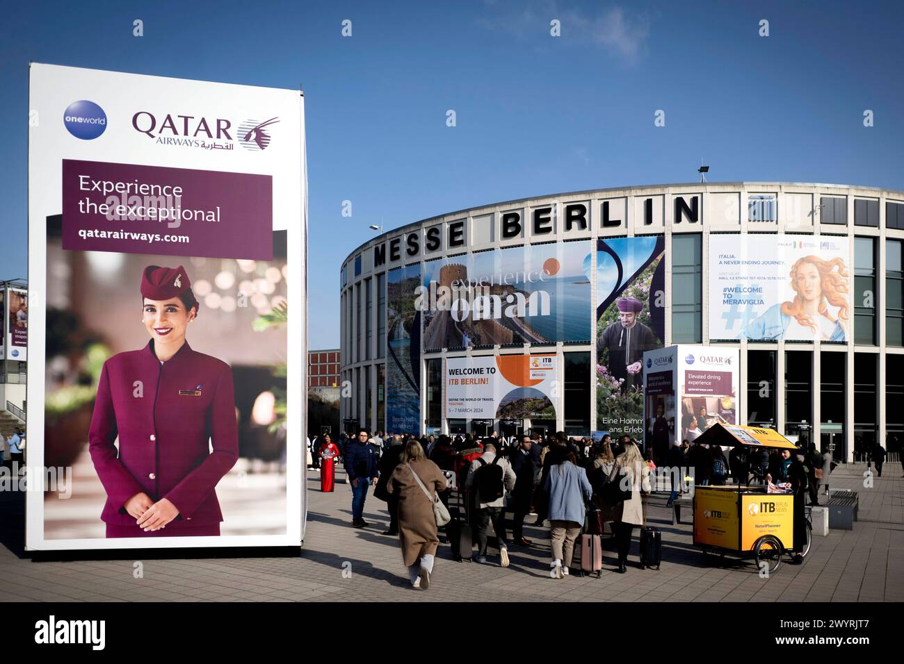 Fluglinie logo hi-res stock photography and images - Alamy