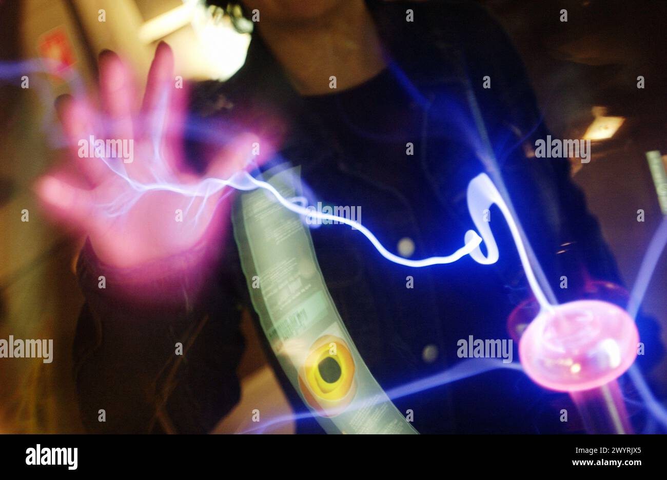 Energía de plasma hi-res stock photography and images - Alamy