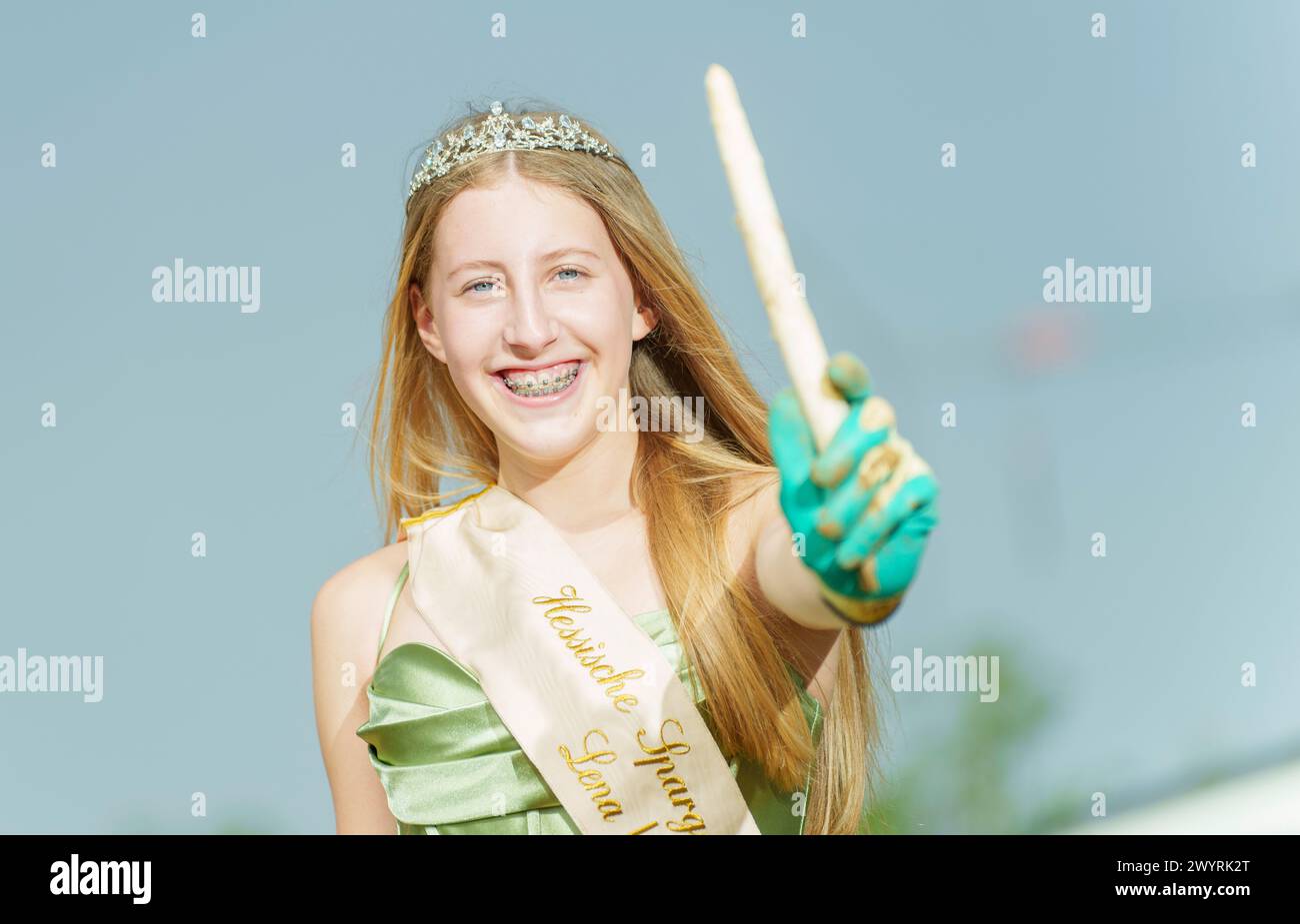 Zwingenberg, Germany. 08th Apr, 2024. Asparagus Queen Lena I, real name ...