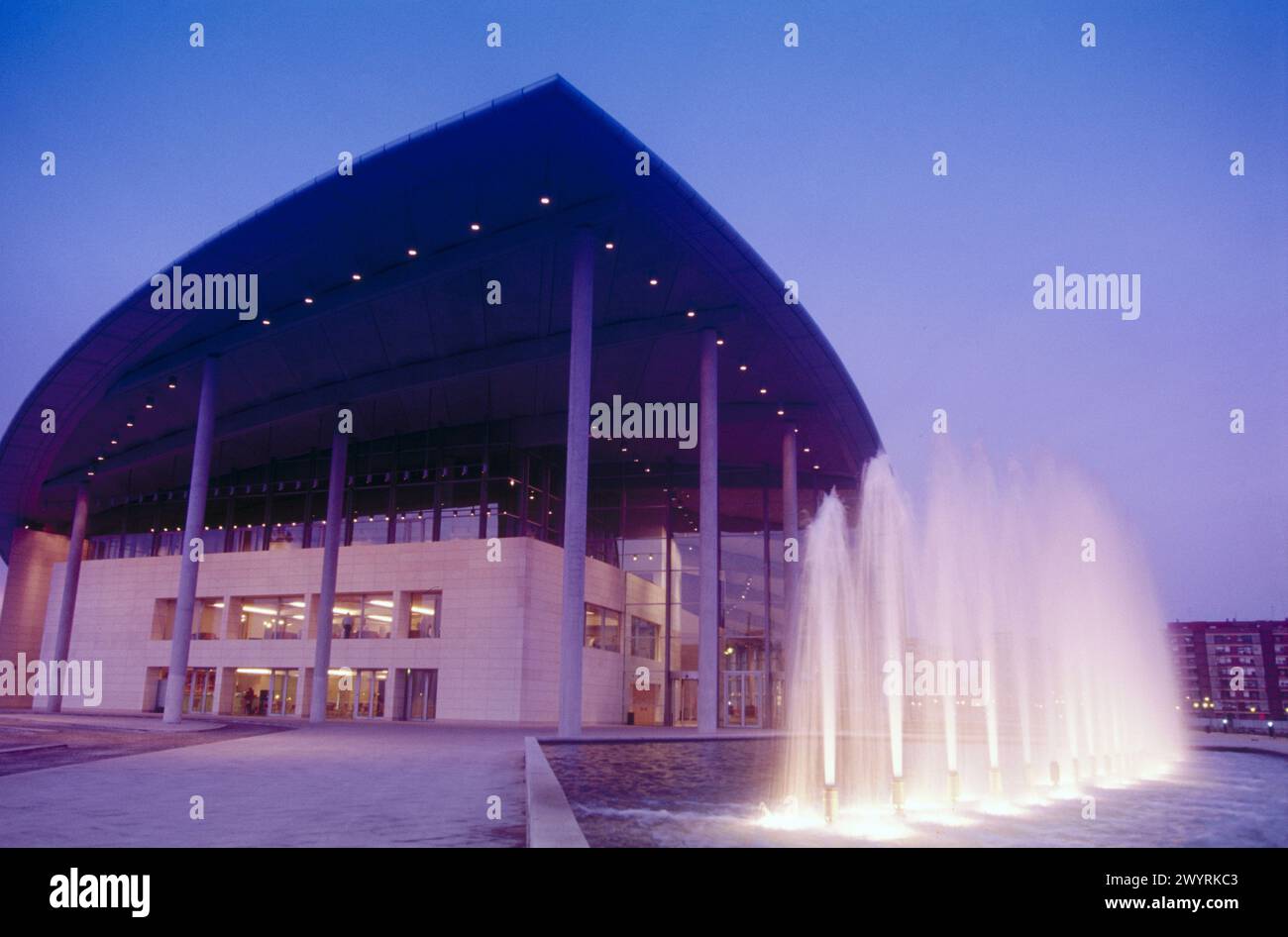 Palacio de Congresos (Convention Center), by Norman Foster. Valencia ...