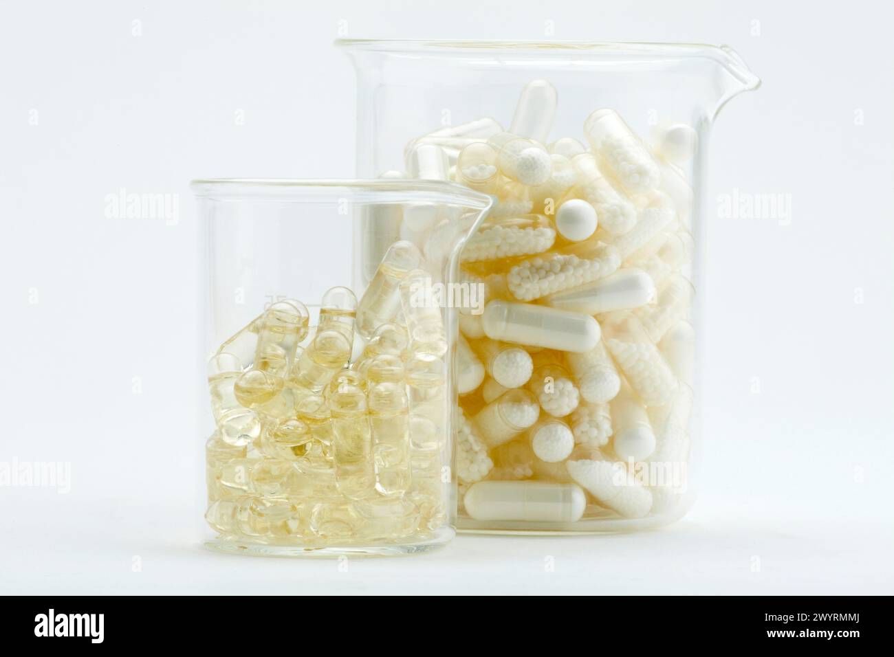 Samples of capsules, Generic drugs, Pharmaceutical plant, Drug ...