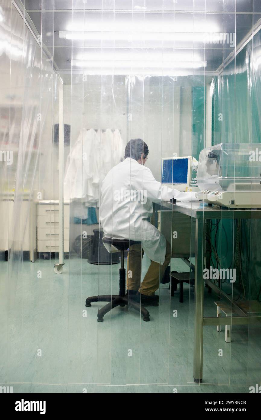 Calculating the thicknesses of the constituent layers of a multi-layer ...