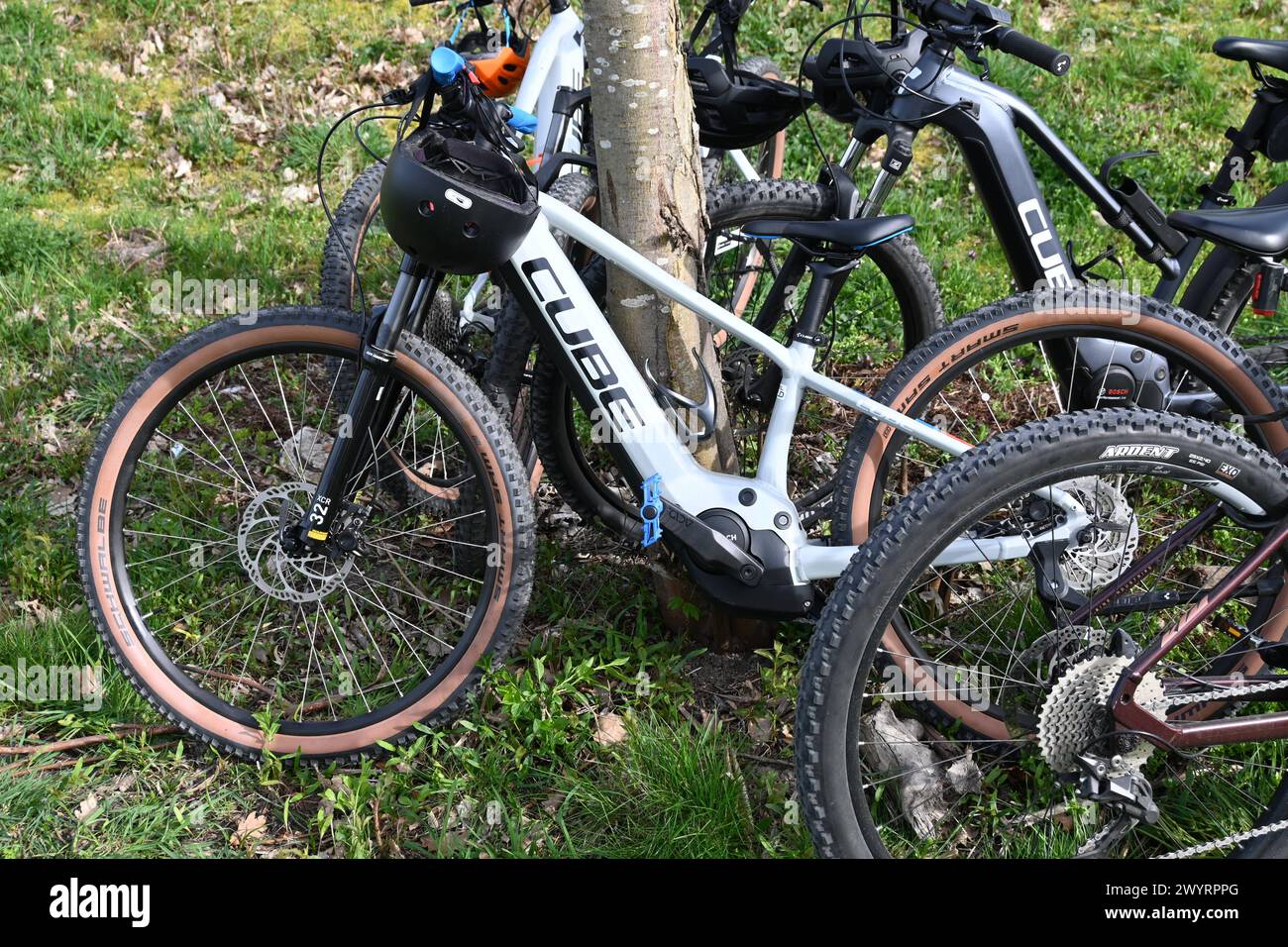 Cube eBike, Radtour bzw Biketour. Cube Mountainbike bzw Fahrrad ...