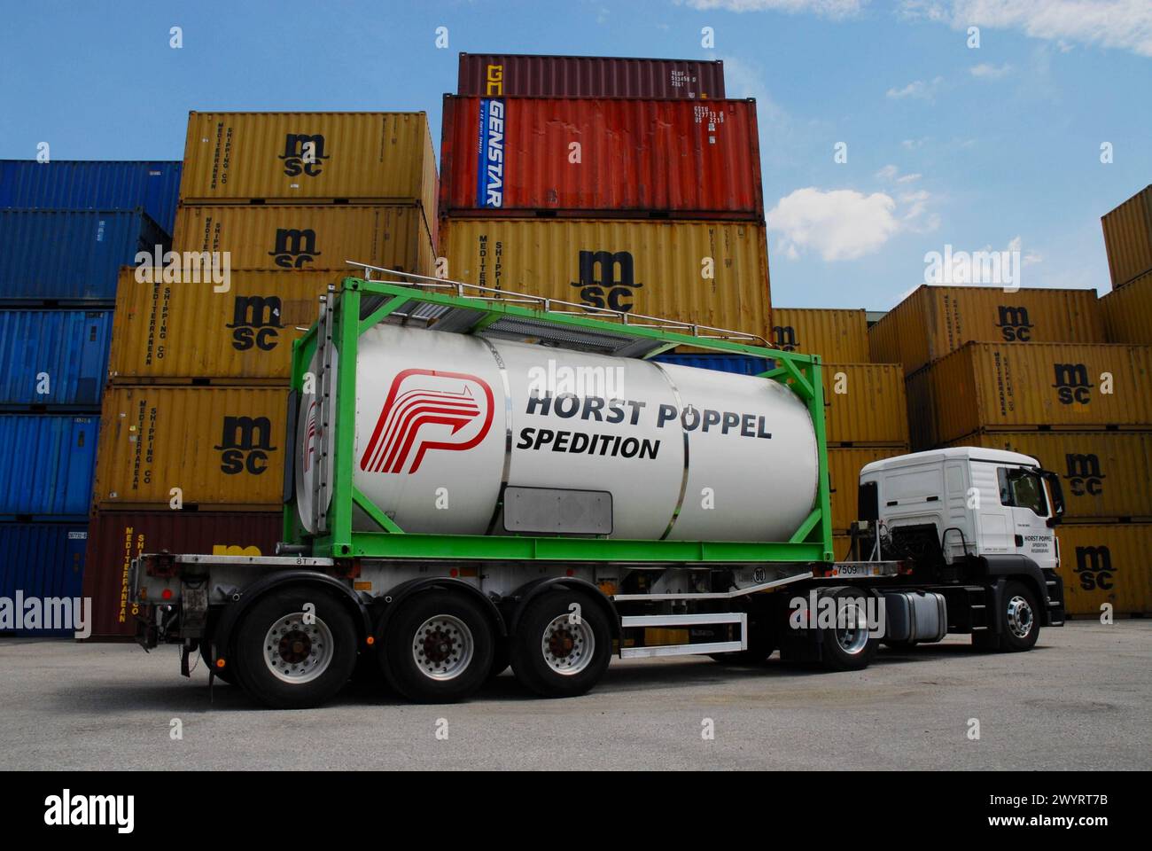 Iso tank hi-res stock photography and images - Alamy