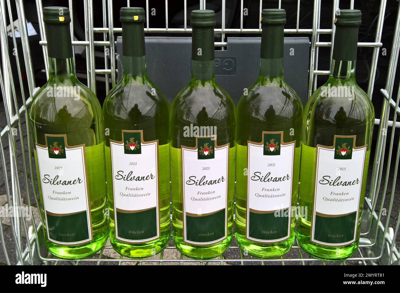 Untergeordnete hi-res stock photography and images - Alamy