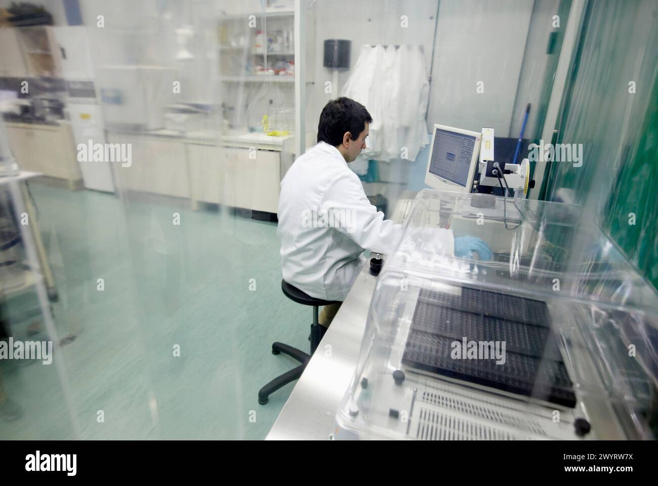 Calculating the thicknesses of the constituent layers of a multi-layer ...