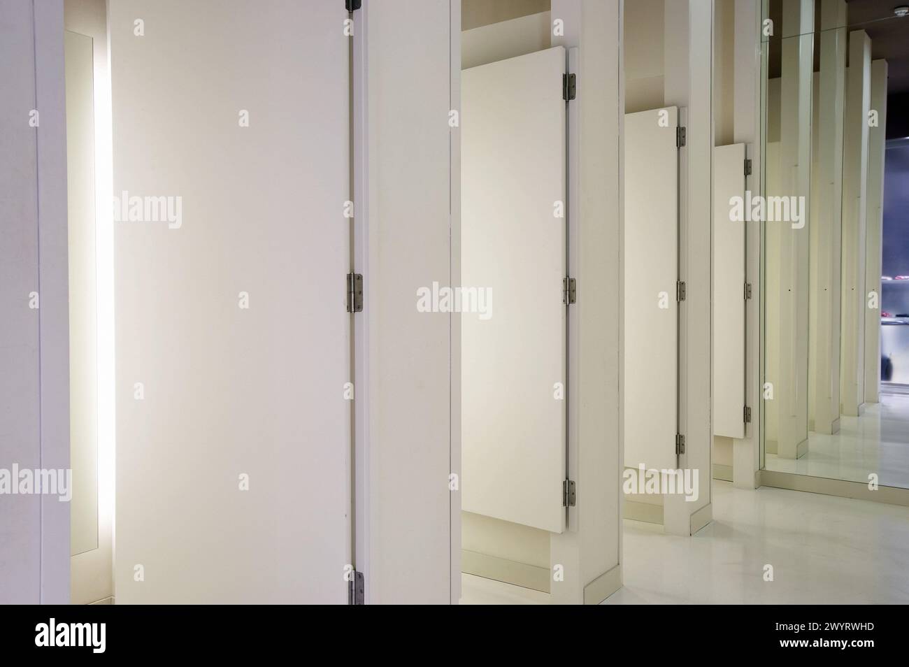 Fitting rooms in clothing store, shopping mall Stock Photo - Alamy