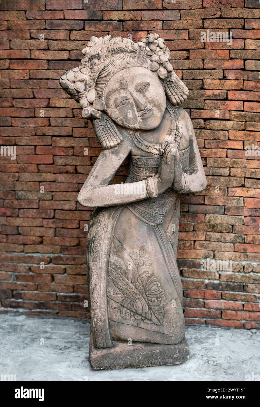 Woman figure statue, in Koh Samui, Thailand Stock Photo - Alamy