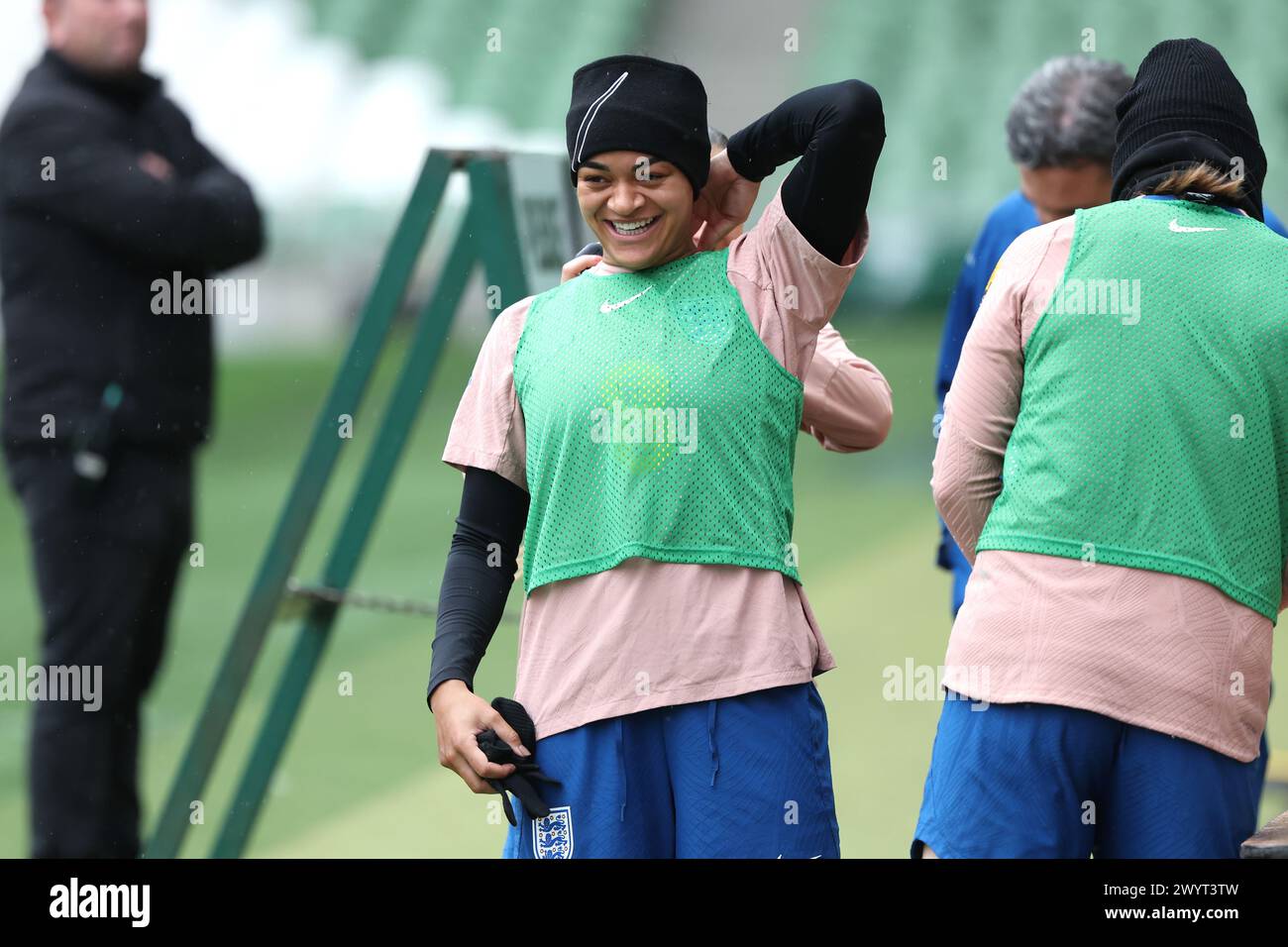England's Jess Carter (centre) and team-mates during a training session ...