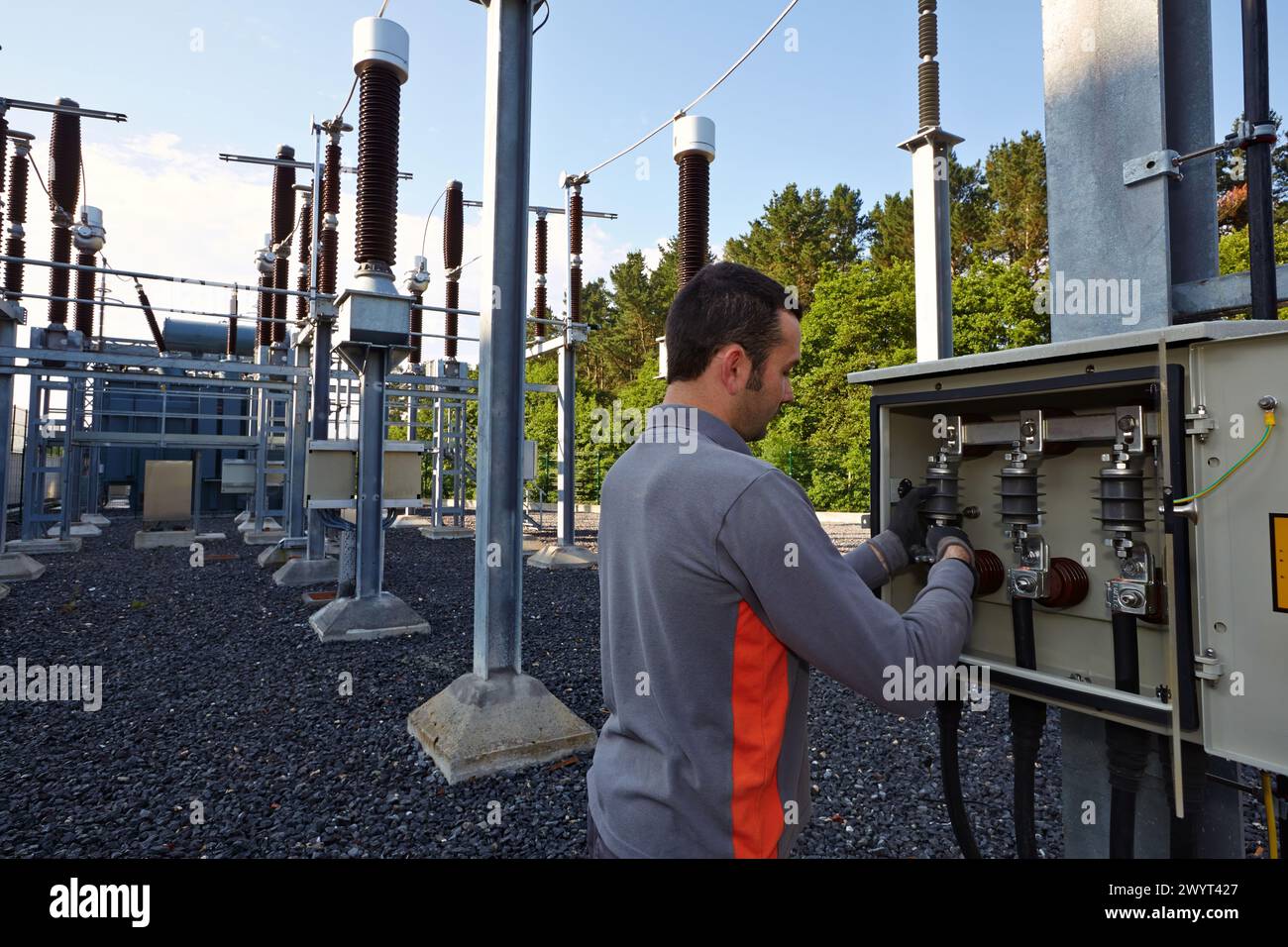 On-site commissioning, diagnostics and maintenance tests on underground ...