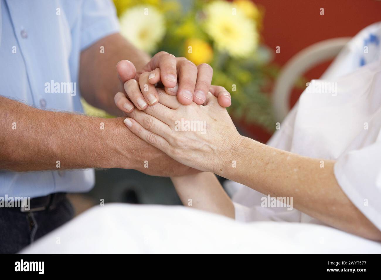 Patient and relative in hospitalization Stock Photo - Alamy