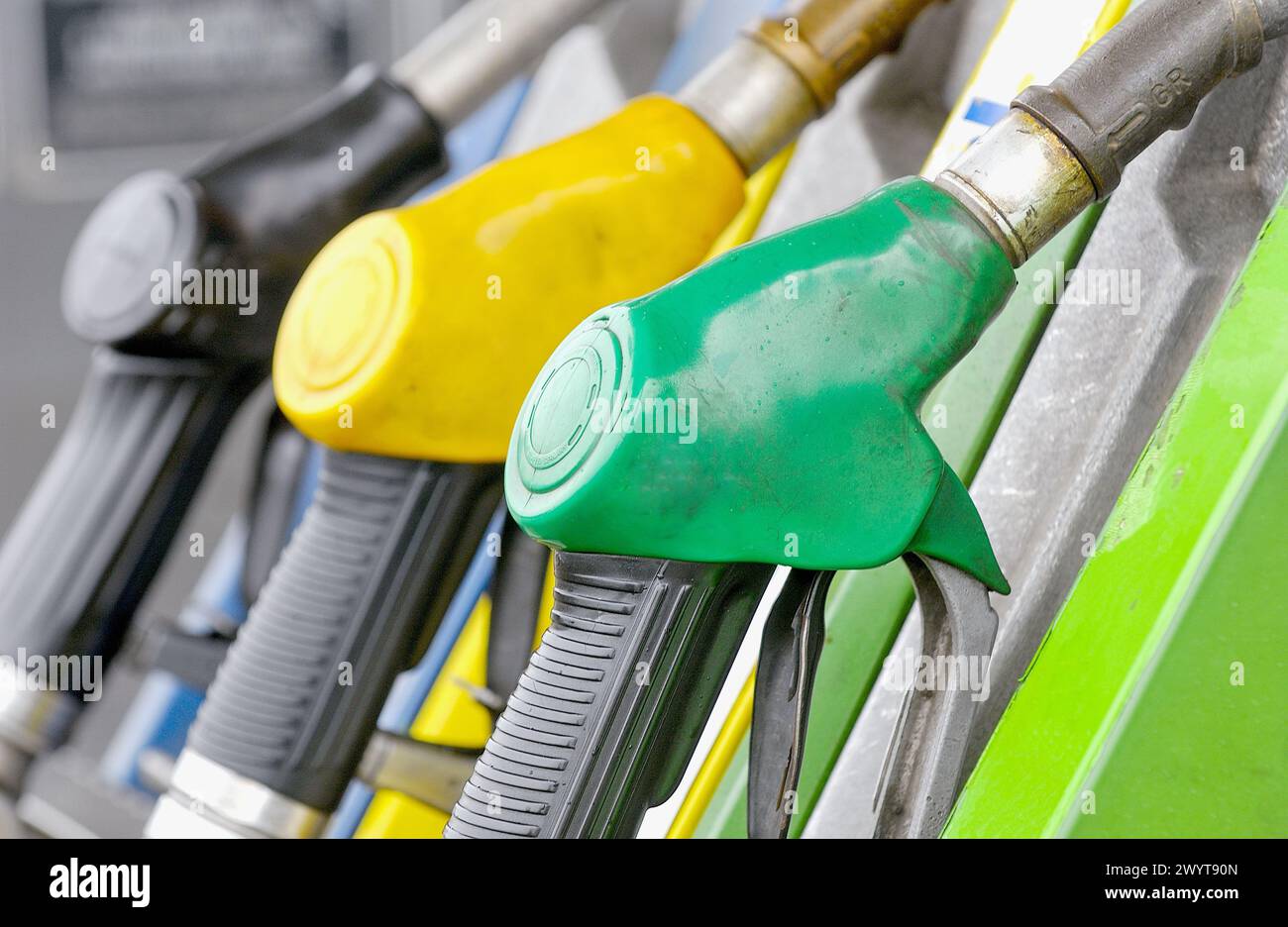 Three gas pumps hi-res stock photography and images - Alamy