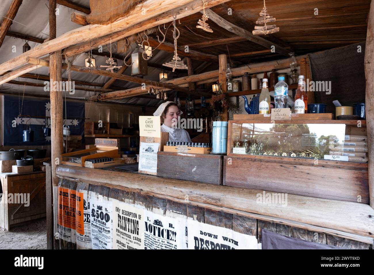 Old fashioned store with drinks in Sovereign Hill open air museum ...